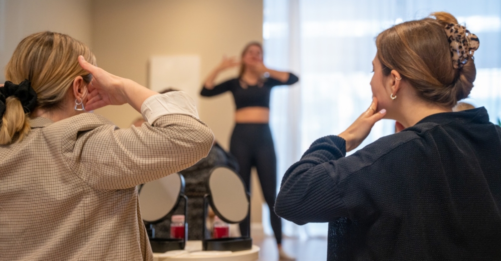 Eclair.Studio – Yoga, Barre, Daylight photography studio